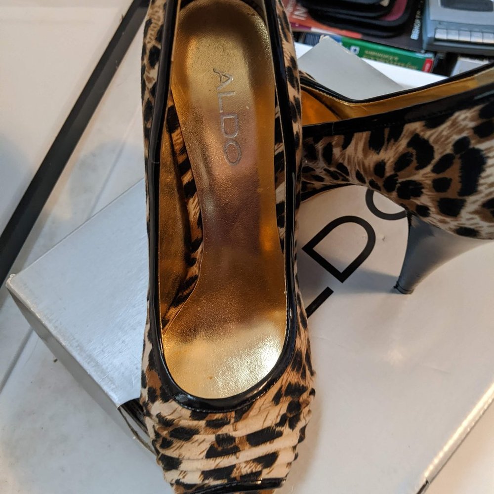 Used Leopard Print Aldo Shoe - Gem
